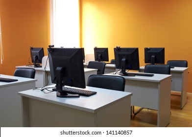 5,392 Interactive training room Images, Stock Photos & Vectors ...