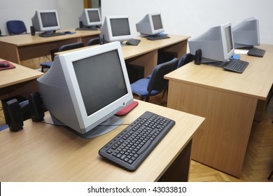 Interior Classroom Computers Stock Photo 43033810 | Shutterstock