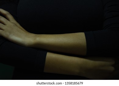 Interlock Arms Stock Photo 1358185679 | Shutterstock