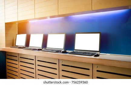 37,803 Computer airport Images, Stock Photos & Vectors | Shutterstock