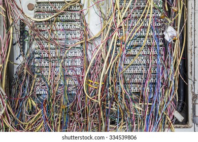 11,201 Messed Wires Images, Stock Photos & Vectors | Shutterstock