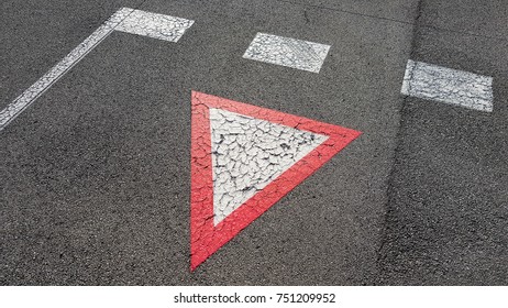 Inverted White Red Border Triangular Road Stock Photo 751209976 ...
