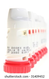 Isolated Stack White Inhalers Foto stock 30983740 | Shutterstock