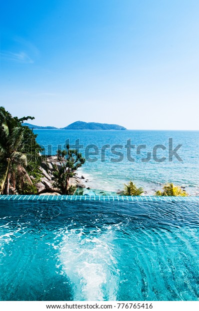 Jacuzzi Infinity Edge Pool Ocean View Stock Photo 776765416 | Shutterstock