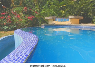 Jacuzzi Infinity Pool Stock Photo 280286306 | Shutterstock