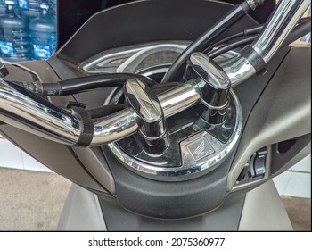 973 Honda Moped Images, Stock Photos & Vectors | Shutterstock