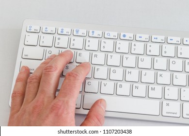 31 Backslash key Images, Stock Photos & Vectors | Shutterstock
