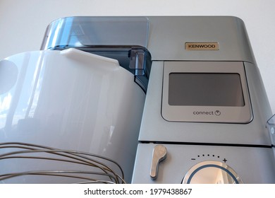 280 Repair Food Processor Images, Stock Photos & Vectors | Shutterstock