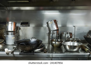 8,726 Stacking kitchen tools Images, Stock Photos & Vectors | Shutterstock