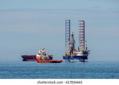 Offshore Production Platform Petroleum Development Stock Photo (Edit ...