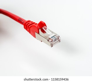 House Key On House Shaped Keychain Stock Photo 1290407347 | Shutterstock