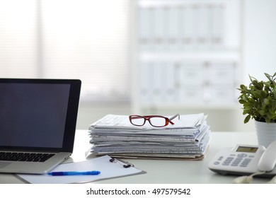 70,622 Folder table Images, Stock Photos & Vectors | Shutterstock