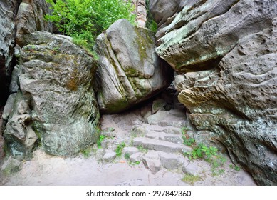 2,656 Boulders block path Images, Stock Photos & Vectors | Shutterstock