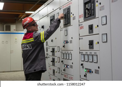 801 Ship electrician Images, Stock Photos & Vectors | Shutterstock