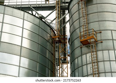5,240 Steel granaries Images, Stock Photos & Vectors | Shutterstock