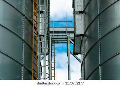 5,240 Steel granaries Images, Stock Photos & Vectors | Shutterstock
