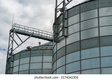 6,228 Metal granaries Images, Stock Photos & Vectors | Shutterstock