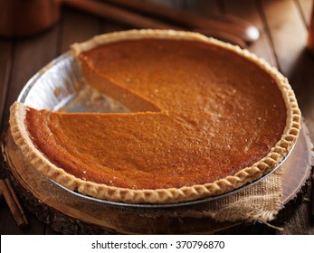 520 Pie with piece missing Images, Stock Photos & Vectors | Shutterstock