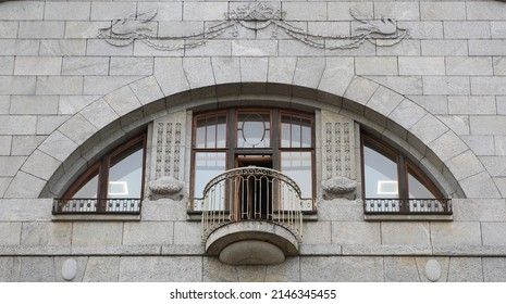 1,398 Semicircular window Images, Stock Photos & Vectors | Shutterstock