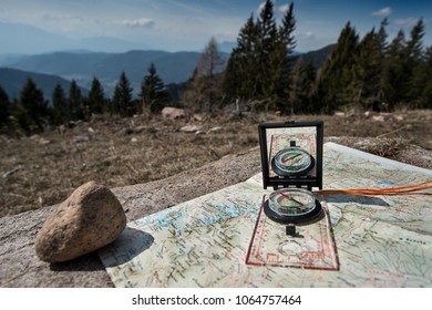 26,806 Orienteering Compass Images, Stock Photos & Vectors | Shutterstock