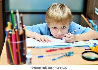 4,837 Kids left hand Images, Stock Photos & Vectors | Shutterstock