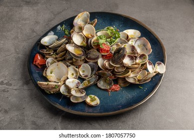 22 Pipi Cockles Images, Stock Photos & Vectors | Shutterstock