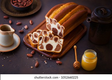 481 Leopard Snack Images, Stock Photos & Vectors | Shutterstock