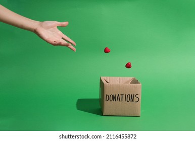 2,503 Hand reaching into box Images, Stock Photos & Vectors | Shutterstock