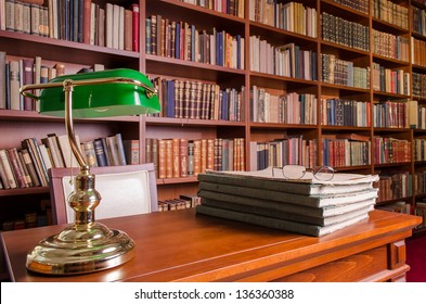 Library Table Stock Photo 136360388 | Shutterstock