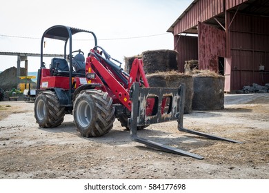 Lifting Equipment Machine While Working Stock Photo 584177698 ...