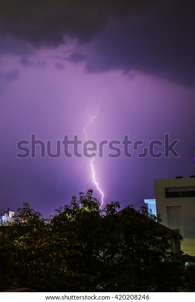Lightning Stock Photo 420208246 | Shutterstock