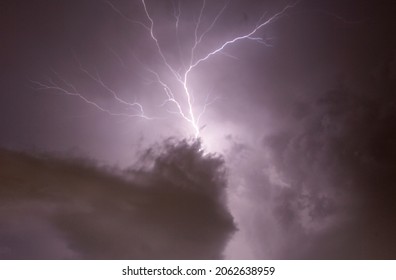 9 Intra cloud lightning Images, Stock Photos & Vectors | Shutterstock
