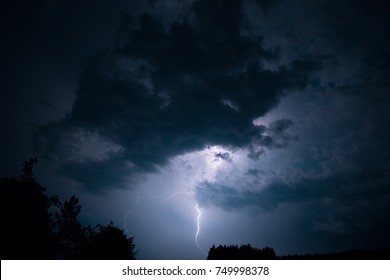 Lightning Dramatic Clouds Night Thunderstorm Stock Photo 749998378 ...