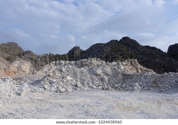 Limestone Mining Open Pit Mine Stock Photo 1024438960 | Shutterstock