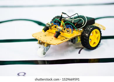 110 Obstacle Avoidance Robot Images, Stock Photos & Vectors | Shutterstock
