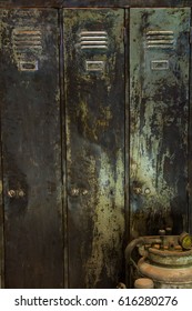 506 Broken Locker Stock Photos, Images & Photography | Shutterstock