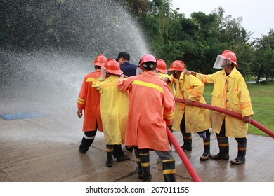 3,617 Fire fighting drill Images, Stock Photos & Vectors | Shutterstock