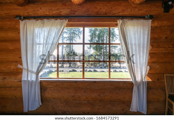 Foto Stok Log Cabin Window Looking Through Window (Edit Sekarang ...