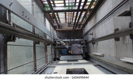 127 Elevator hoistway Images, Stock Photos & Vectors | Shutterstock