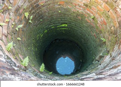 5,835 Brick Water Well Images, Stock Photos & Vectors | Shutterstock