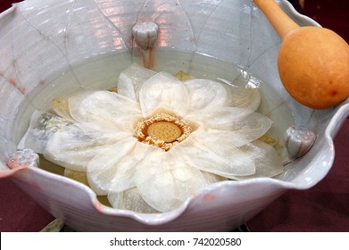 4,510 Lotus Leaf Tea Images, Stock Photos & Vectors | Shutterstock