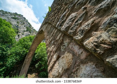 Low Angle Point View Structure Arch Stock Photo 1538768369 | Shutterstock