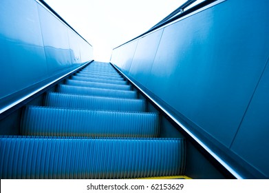 290 Elevator Inside Top View Images, Stock Photos & Vectors | Shutterstock