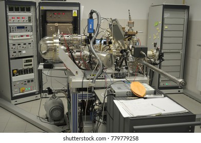 Low Energy Electron Microscope Stock Photo 779779258 | Shutterstock