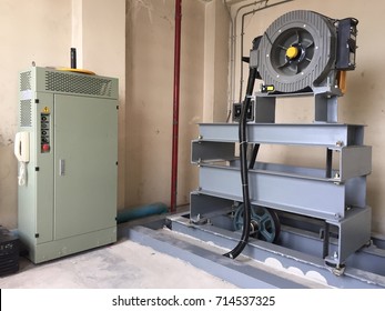 Lift motor room 401 รายการ ภาพ ภาพสต็อกและเวกเตอร์ | Shutterstock