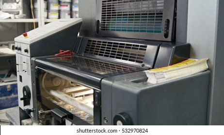 275 Printer front view Stock Photos, Images & Photography | Shutterstock