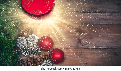 5,351 Christmas gift explode Images, Stock Photos & Vectors | Shutterstock