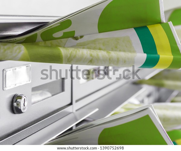 381 Leaflet letterbox 이미지, 스톡 사진 및 벡터 | Shutterstock