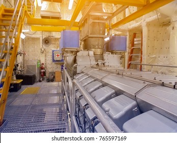 Main Big Engine Clean Engine Room Stock Photo 765597169 | Shutterstock