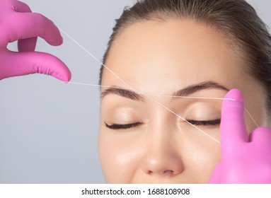 1,013 Eye Brow Threading Stock Photos, Images & Photography | Shutterstock